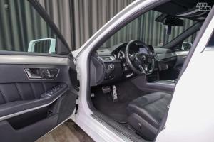 Balts Mercedes-Benz E 350 2015 Marijampole, ar dzinēja tilpumu 3.00 L un nobraukumu 287 tūkst. km par 14550 €, foto 23 vietnē AUTOMOTO.COM.LV