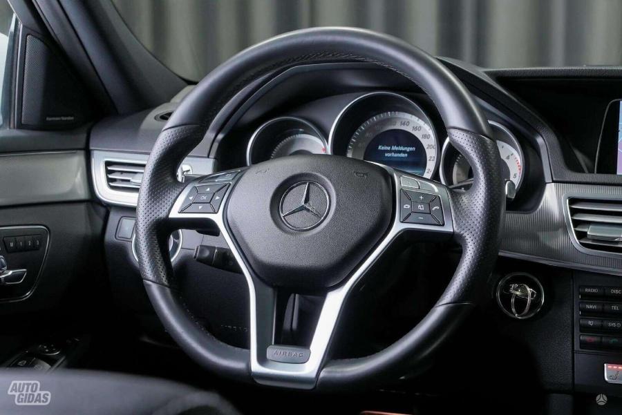 Balts Mercedes-Benz E 350 2015 Marijampole, ar dzinēja tilpumu 3.00 L un nobraukumu 287 tūkst. km par 13550 €, foto 19 vietnē AUTOMOTO.COM.LV