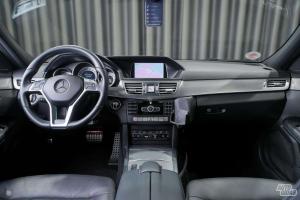 White Mercedes-Benz E 350 2015 in Marijampole, with an engine capacity of 3.00 L and mileage of 287 thousand km for 13150 €, photo 17 on AUTOMOTO.COM.LV
