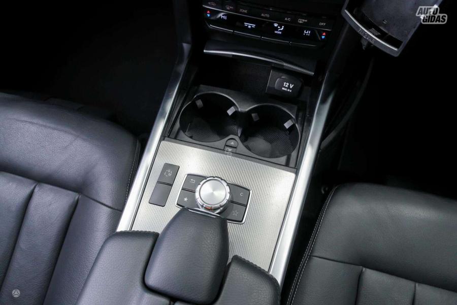 White Mercedes-Benz E 350 2015 in Marijampole, with an engine capacity of 3.00 L and mileage of 287 thousand km for 13150 €, photo 21 on AUTOMOTO.COM.LV