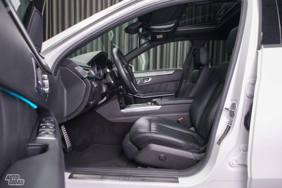 White Mercedes-Benz E 350 2015 in Marijampole, with an engine capacity of 3.00 L and mileage of 287 thousand km for 13150 €, photo 23 on AUTOMOTO.COM.LV