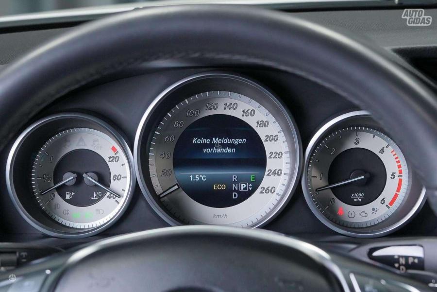 White Mercedes-Benz E 350 2015 in Marijampole, with an engine capacity of 3.00 L and mileage of 287 thousand km for 13150 €, photo 25 on AUTOMOTO.COM.LV