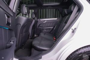 White Mercedes-Benz E 350 2015 in Marijampole, with an engine capacity of 3.00 L and mileage of 287 thousand km for 13150 €, photo 33 on AUTOMOTO.COM.LV