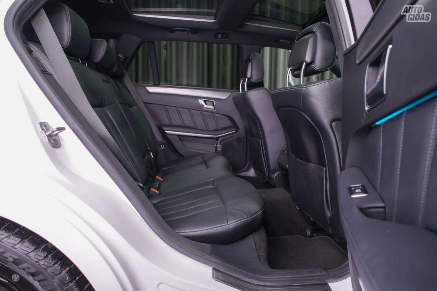 White Mercedes-Benz E 350 2015 in Marijampole, with an engine capacity of 3.00 L and mileage of 287 thousand km for 13150 €, photo 35 on AUTOMOTO.COM.LV