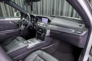 White Mercedes-Benz E 350 2015 in Marijampole, with an engine capacity of 3.00 L and mileage of 287 thousand km for 13150 €, photo 38 on AUTOMOTO.COM.LV