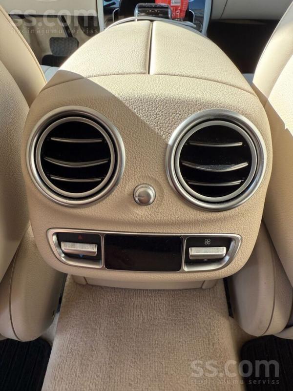 White Mercedes-Benz E 350 2017 in Riga, with an engine capacity of 3.00 L and mileage of 150 thousand km for 20200 €, photo 7 on AUTOMOTO.COM.LV