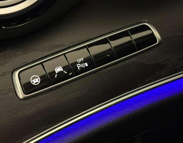 Balts Mercedes-Benz E 350 2017 Marijampole, ar dzinēja tilpumu 2.99 L un nobraukumu 293 tūkst. km par 15450 €, foto 4 vietnē AUTOMOTO.COM.LV