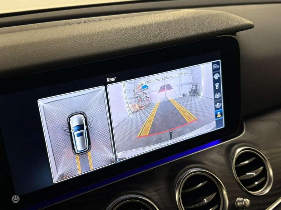 White Mercedes-Benz E 350 2017 in Marijampole, with an engine capacity of 2.99 L and mileage of 293 thousand km for 15450 €, photo 31 on AUTOMOTO.COM.LV