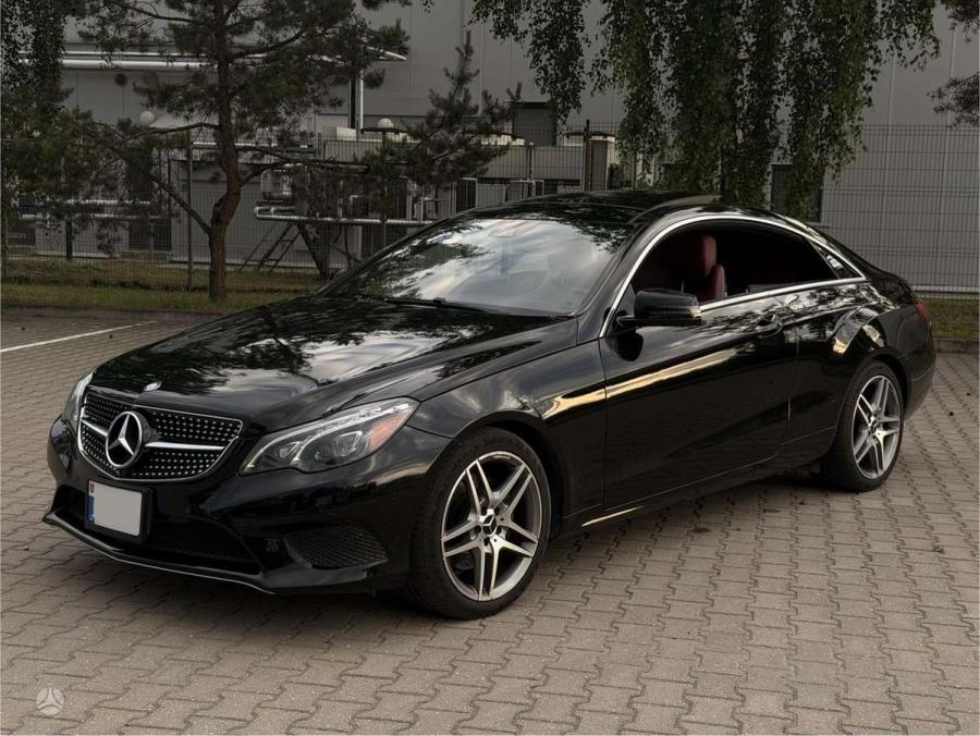 Melns Mercedes-Benz E 400 2015 Viļņa, ar dzinēja tilpumu 3.00 L un nobraukumu 173 tūkst. km par 16000 €, foto 3 vietnē AUTOMOTO.COM.LV