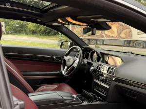 Melns Mercedes-Benz E 400 2015 Viļņa, ar dzinēja tilpumu 3.00 L un nobraukumu 173 tūkst. km par 16000 €, foto 17 vietnē AUTOMOTO.COM.LV