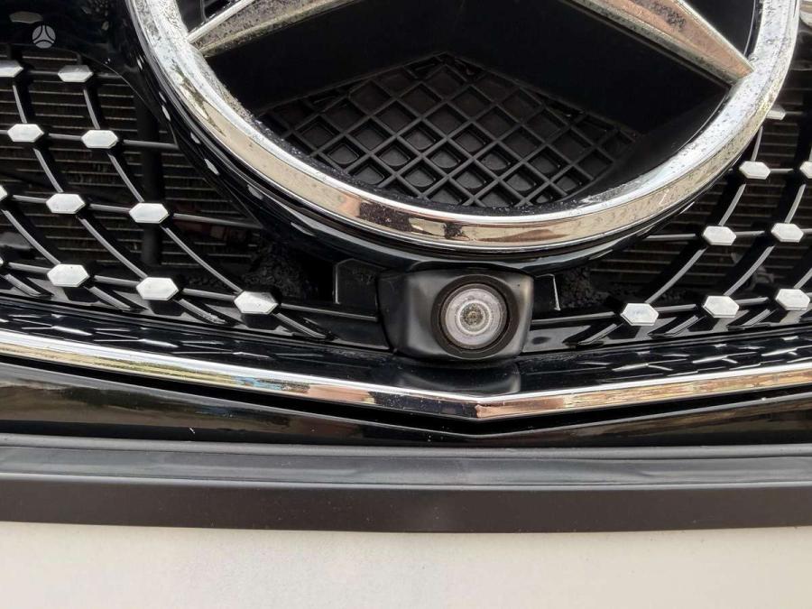 Melns Mercedes-Benz E 400 2015 Viļņa, ar dzinēja tilpumu 3.00 L un nobraukumu 173 tūkst. km par 16000 €, foto 21 vietnē AUTOMOTO.COM.LV