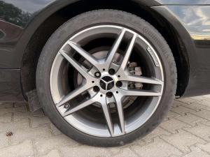 Melns Mercedes-Benz E 400 2015 Viļņa, ar dzinēja tilpumu 3.00 L un nobraukumu 173 tūkst. km par 16000 €, foto 24 vietnē AUTOMOTO.COM.LV