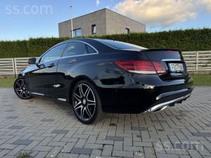 Melns Mercedes-Benz E 400 2015 Rīga, ar dzinēja tilpumu 3.50 L un nobraukumu 269 tūkst. km par 12990 €, foto 4 vietnē AUTOMOTO.COM.LV
