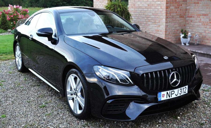Melns Mercedes-Benz E 400 2018 Alīta, ar dzinēja tilpumu 3.00 L un nobraukumu 99 tūkst. km par 29200 €, foto 10 vietnē AUTOMOTO.COM.LV