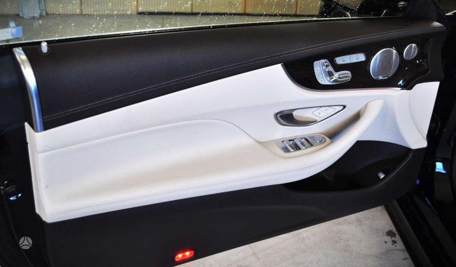 Melns Mercedes-Benz E 400 2018 Alīta, ar dzinēja tilpumu 3.00 L un nobraukumu 99 tūkst. km par 29200 €, foto 14 vietnē AUTOMOTO.COM.LV