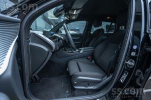Black Mercedes-Benz E 400 2023 in Riga, with an engine capacity of 3.50 L and mileage of 90 thousand km for 35900 €, photo 15 on AUTOMOTO.COM.LV