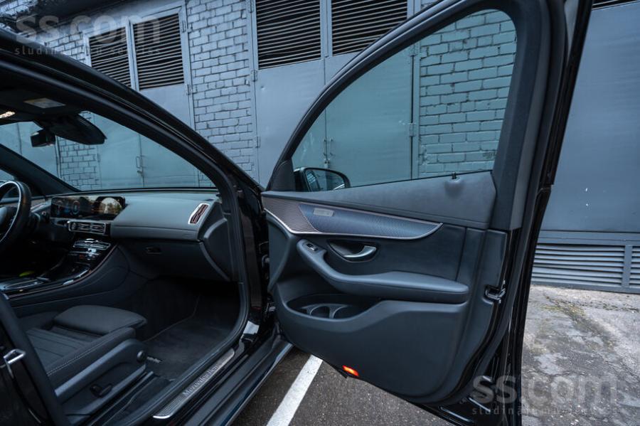 Black Mercedes-Benz E 400 2023 in Riga, with an engine capacity of 3.50 L and mileage of 90 thousand km for 35900 €, photo 19 on AUTOMOTO.COM.LV