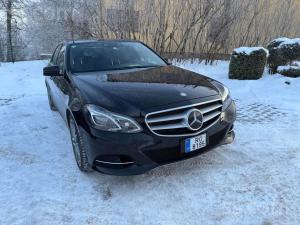 Black Mercedes-Benz E 400 2015 in Riga, with an engine capacity of 3.50 L and mileage of 7 thousand km for 36300 €, photo 2 on AUTOMOTO.COM.LV