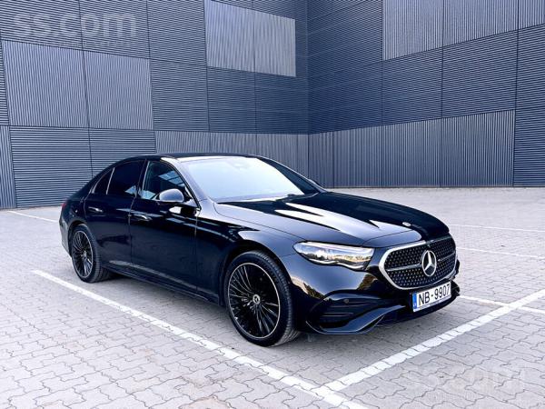 Melns Mercedes-Benz E 400 2024 Rīga, ar dzinēja tilpumu 2.00 L un nobraukumu 18 tūkst. km par 72000 €, foto 3 vietnē AUTOMOTO.COM.LV