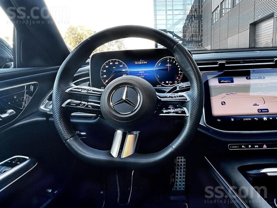 Black Mercedes-Benz E 400 2024 in Riga, with an engine capacity of 2.00 L and mileage of 18 thousand km for 72000 €, photo 9 on AUTOMOTO.COM.LV