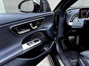Black Mercedes-Benz E 400 2024 in Riga, with an engine capacity of 2.00 L and mileage of 18 thousand km for 72000 €, photo 10 on AUTOMOTO.COM.LV
