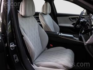 Melns Mercedes-Benz E 400 2025 Rīga, ar dzinēja tilpumu 2.00 L un nobraukumu 9 tūkst. km par 86400 €, foto 4 vietnē AUTOMOTO.COM.LV