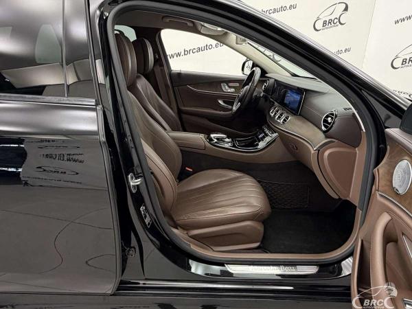 Melns Mercedes-Benz E 400 2018 Viļņa, ar dzinēja tilpumu 2.93 L un nobraukumu 173 tūkst. km par 26500 €, foto 5 vietnē AUTOMOTO.COM.LV