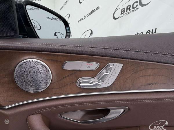 Melns Mercedes-Benz E 400 2018 Viļņa, ar dzinēja tilpumu 2.93 L un nobraukumu 173 tūkst. km par 26500 €, foto 10 vietnē AUTOMOTO.COM.LV