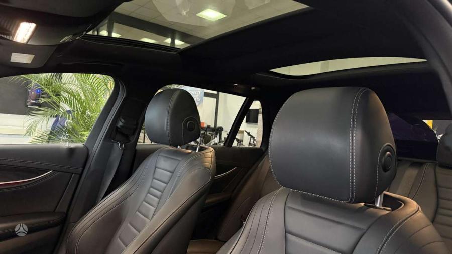 Black Mercedes-Benz E 400 2019 in Vilnius, with an engine capacity of 3.00 L and mileage of 173 thousand km for 28999 €, photo 10 on AUTOMOTO.COM.LV