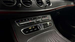 Black Mercedes-Benz E 400 2019 in Vilnius, with an engine capacity of 3.00 L and mileage of 173 thousand km for 28999 €, photo 20 on AUTOMOTO.COM.LV