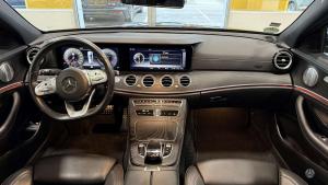 Black Mercedes-Benz E 400 2019 in Vilnius, with an engine capacity of 3.00 L and mileage of 173 thousand km for 28999 €, photo 24 on AUTOMOTO.COM.LV