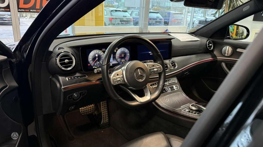 Melns Mercedes-Benz E 400 2019 Viļņa, ar dzinēja tilpumu 3.00 L un nobraukumu 173 tūkst. km par 28999 €, foto 8 vietnē AUTOMOTO.COM.LV