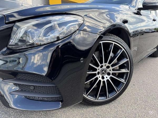 Melns Mercedes-Benz E 400 2019 Viļņa, ar dzinēja tilpumu 3.00 L un nobraukumu 173 tūkst. km par 26888 €, foto 9 vietnē AUTOMOTO.COM.LV