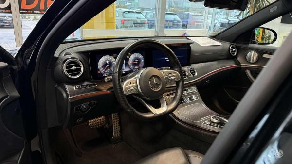 Melns Mercedes-Benz E 400 2019 Viļņa, ar dzinēja tilpumu 3.00 L un nobraukumu 173 tūkst. km par 26888 €, foto 10 vietnē AUTOMOTO.COM.LV