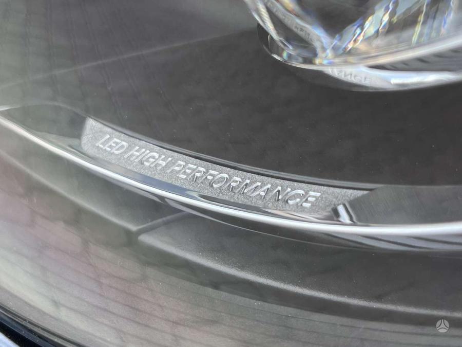 Melns Mercedes-Benz E 400 2019 Kauņa, ar dzinēja tilpumu 3.00 L un nobraukumu 106 tūkst. km par 27500 €, foto 17 vietnē AUTOMOTO.COM.LV