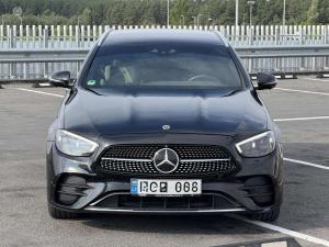 Melns Mercedes-Benz E 400 2021 Viļņa, ar dzinēja tilpumu 2.93 L un nobraukumu 139 tūkst. km par 33000 €, foto 3 vietnē AUTOMOTO.COM.LV