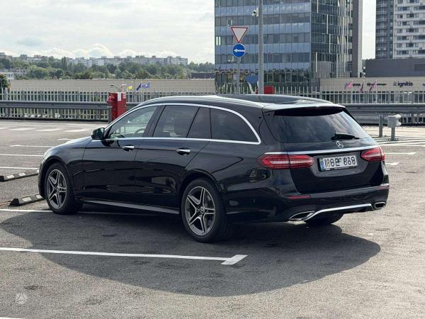Melns Mercedes-Benz E 400 2021 Viļņa, ar dzinēja tilpumu 2.93 L un nobraukumu 139 tūkst. km par 33000 €, foto 4 vietnē AUTOMOTO.COM.LV