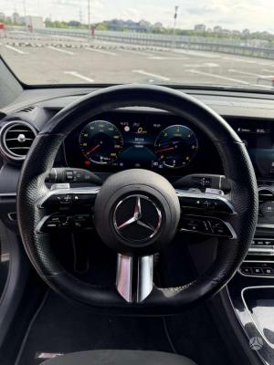 Melns Mercedes-Benz E 400 2021 Viļņa, ar dzinēja tilpumu 2.93 L un nobraukumu 139 tūkst. km par 33000 €, foto 9 vietnē AUTOMOTO.COM.LV