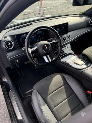 Melns Mercedes-Benz E 400 2021 Viļņa, ar dzinēja tilpumu 2.93 L un nobraukumu 139 tūkst. km par 33000 €, foto 10 vietnē AUTOMOTO.COM.LV