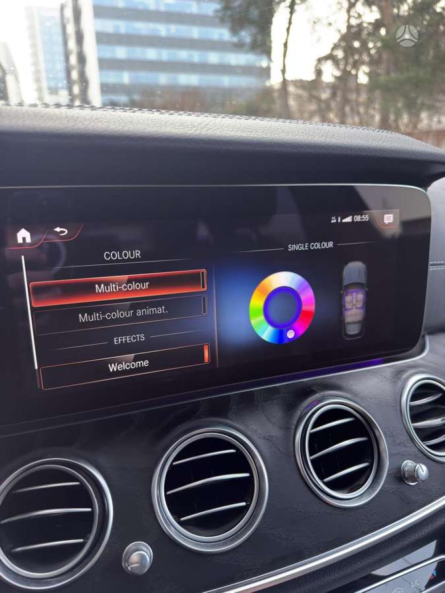 Melns Mercedes-Benz E 400 2021 Viļņa, ar dzinēja tilpumu 2.93 L un nobraukumu 139 tūkst. km par 33000 €, foto 12 vietnē AUTOMOTO.COM.LV