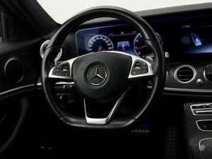 Zils Mercedes-Benz E 400 2017 Viļņa, ar dzinēja tilpumu 3.50 L un nobraukumu 180 tūkst. km par 23990 €, foto 18 vietnē AUTOMOTO.COM.LV