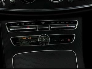 Blue Mercedes-Benz E 400 2017 in Kaunas, with an engine capacity of 3.50 L and mileage of 180 thousand km for 19900 €, photo 13 on AUTOMOTO.COM.LV