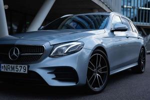 Zils Mercedes-Benz E 400 2018 Viļņa, ar dzinēja tilpumu 2.99 L un nobraukumu 155 tūkst. km par 24900 €, foto 5 vietnē AUTOMOTO.COM.LV