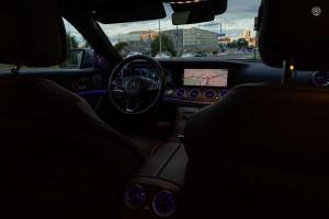 Zils Mercedes-Benz E 400 2018 Viļņa, ar dzinēja tilpumu 2.99 L un nobraukumu 155 tūkst. km par 24900 €, foto 18 vietnē AUTOMOTO.COM.LV