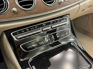 Brown Mercedes-Benz E 400 2017 in Vilnius, with an engine capacity of 3.50 L and mileage of 138 thousand km for 25500 €, photo 17 on AUTOMOTO.COM.LV
