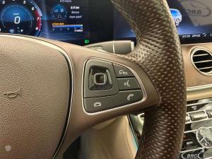 Brown Mercedes-Benz E 400 2017 in Vilnius, with an engine capacity of 3.50 L and mileage of 138 thousand km for 25500 €, photo 18 on AUTOMOTO.COM.LV