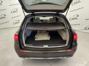 Brown Mercedes-Benz E 400 2017 in Vilnius, with an engine capacity of 3.50 L and mileage of 138 thousand km for 25500 €, photo 28 on AUTOMOTO.COM.LV