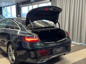 Zaļš Mercedes-Benz E 400 2018 Rīga, ar dzinēja tilpumu 3.00 L un nobraukumu 50 tūkst. km par 34500 €, foto 20 vietnē AUTOMOTO.COM.LV