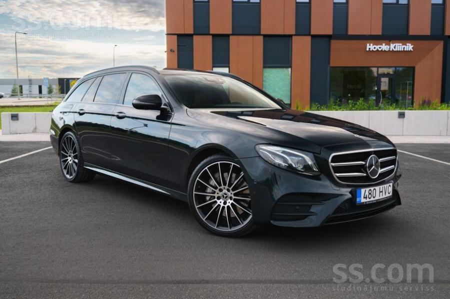Zaļš Mercedes-Benz E 400 2017 Tallina, ar dzinēja tilpumu 3.50 L un nobraukumu 243 tūkst. km par 20490 €, foto 1 vietnē AUTOMOTO.COM.LV
