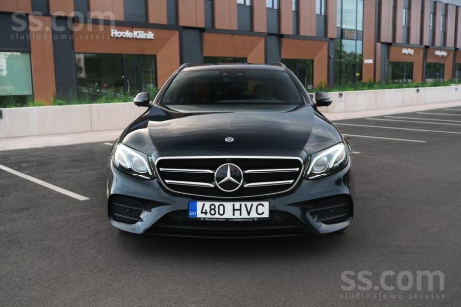 Zaļš Mercedes-Benz E 400 2017 Tallina, ar dzinēja tilpumu 3.50 L un nobraukumu 243 tūkst. km par 20490 €, foto 3 vietnē AUTOMOTO.COM.LV